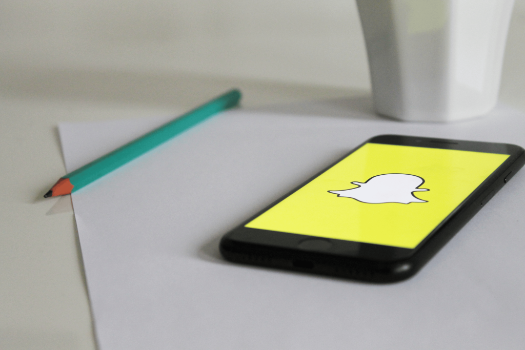 Snapchat AR Features are Revolutionizing Social Media - Techwey